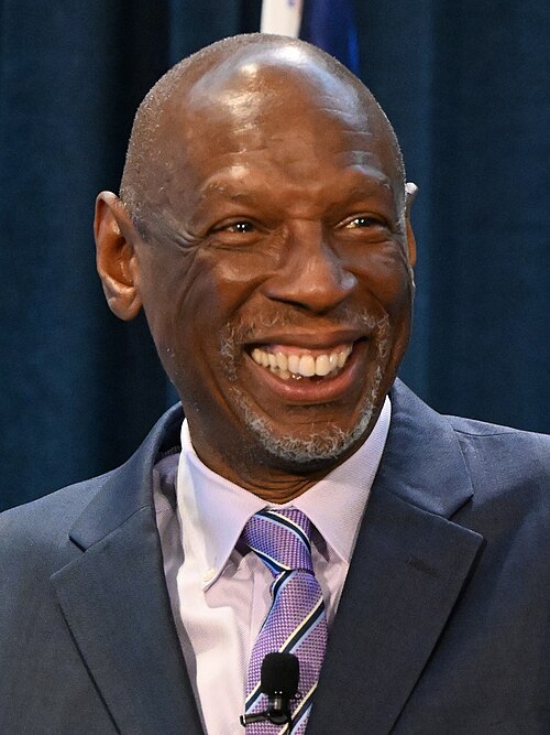 Geoffrey Canada Biography